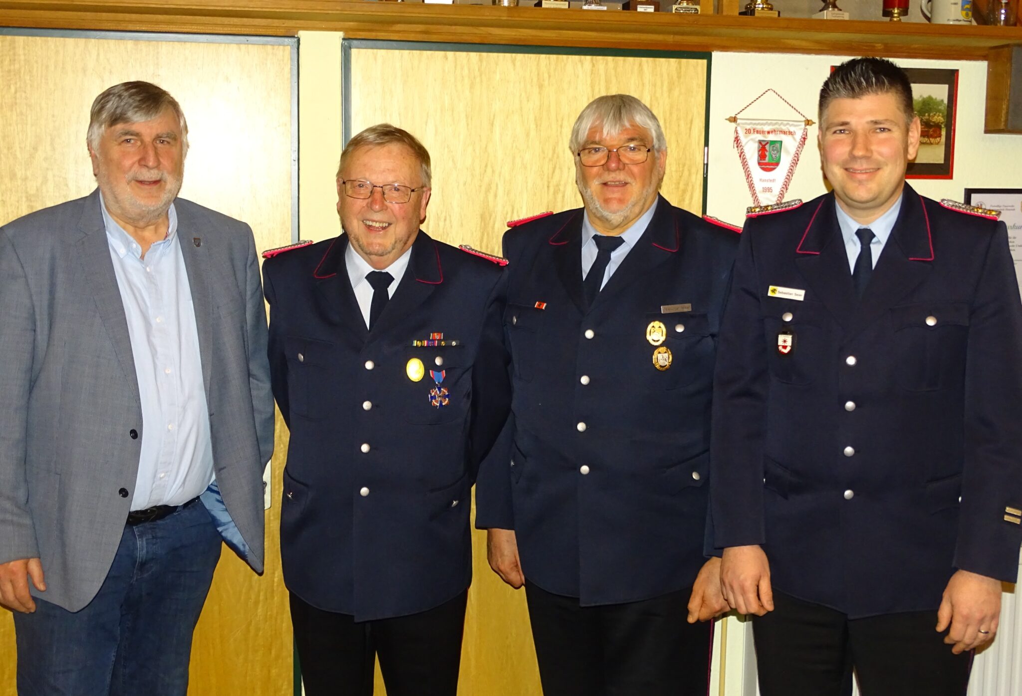 Jahreshauptversammlung der Freiwilligen Feuerwehr Undeloh - Feuerwehr ...